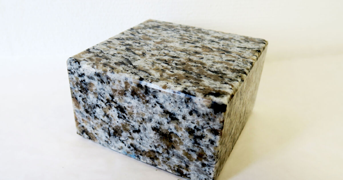 Nepheline | Alta Museum